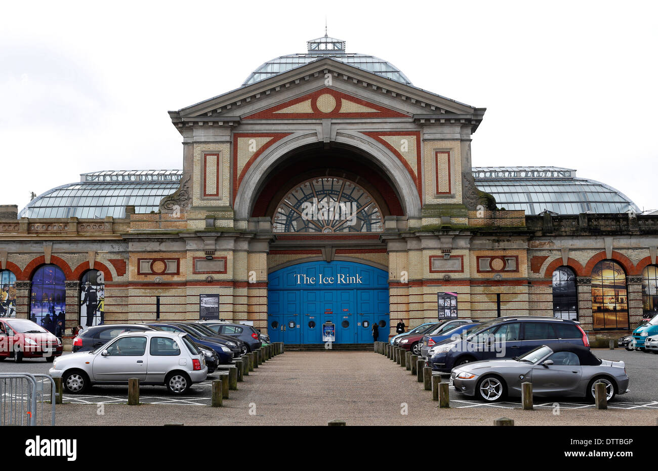 UK, London : The Ice Rink at Alexandra Palace is pictured in North ...