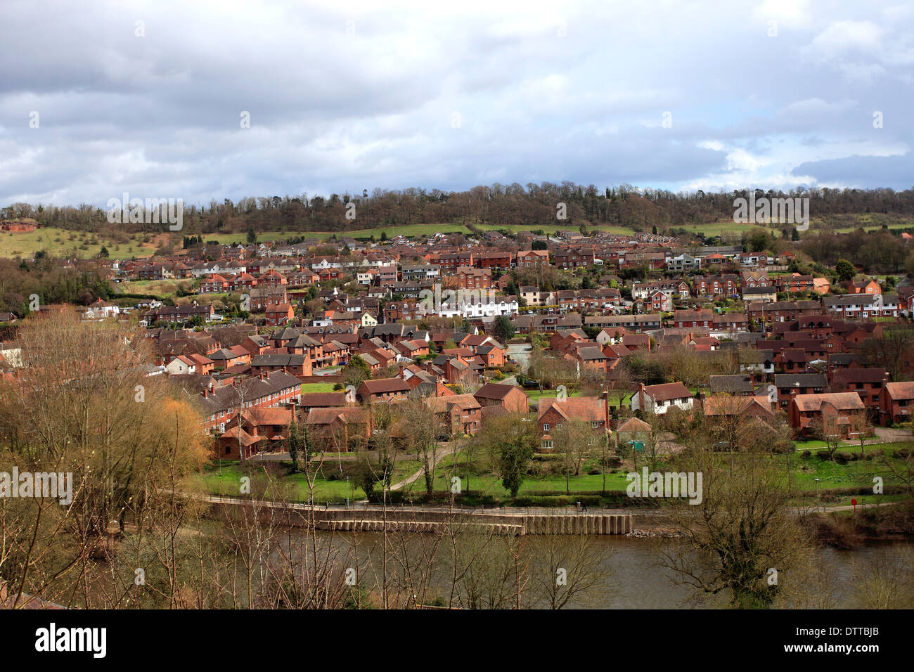 View over the River Severn, Bridgnorth town, Shropshire County, England ...