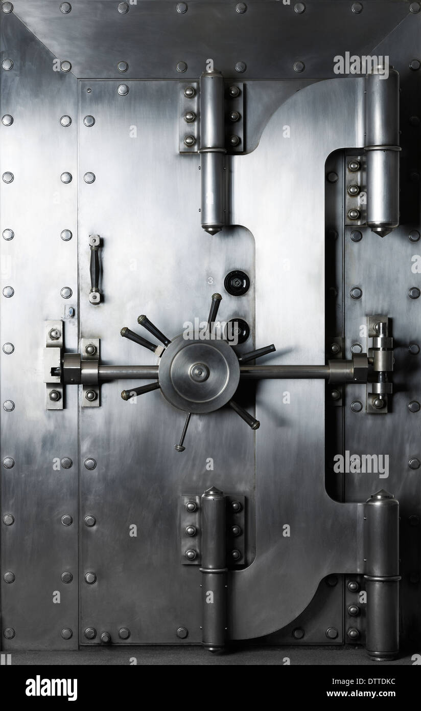 Locking vault hi-res stock photography and images - Alamy