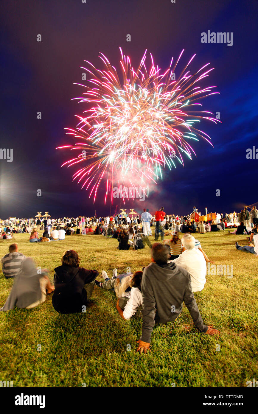 Height fireworks hi-res stock photography and images - Alamy