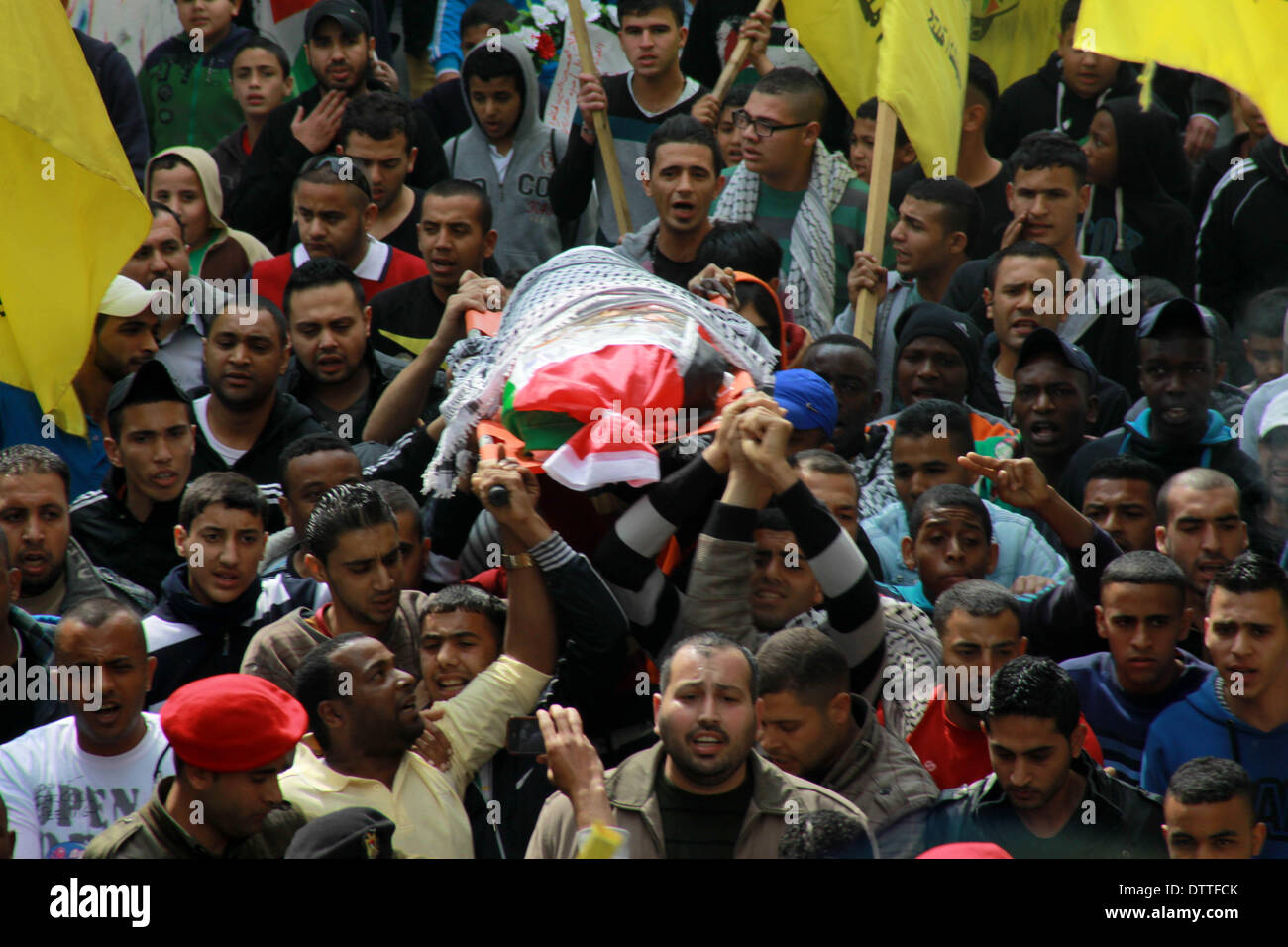Nablus, West Bank, Palestinian Territory. 24th Feb, 2014. Palestinians ...