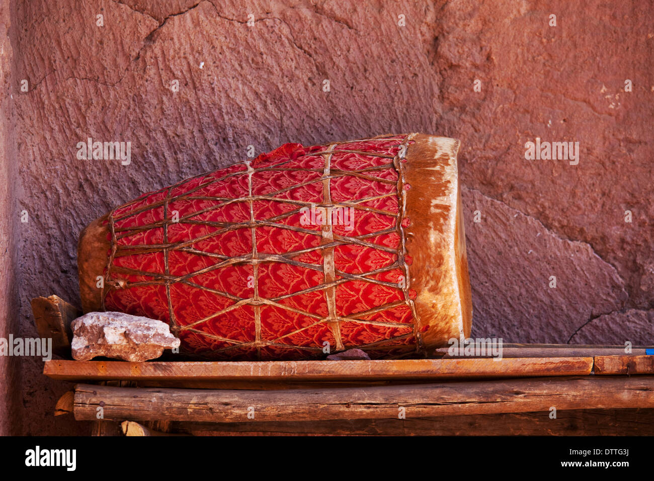 Ethiopian drums hi-res stock photography and images - Alamy