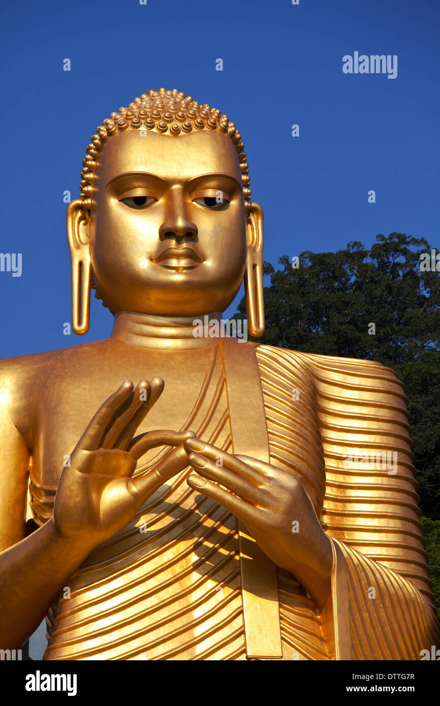 Buddhas statue on Sri Lanka Stock Photo - Alamy