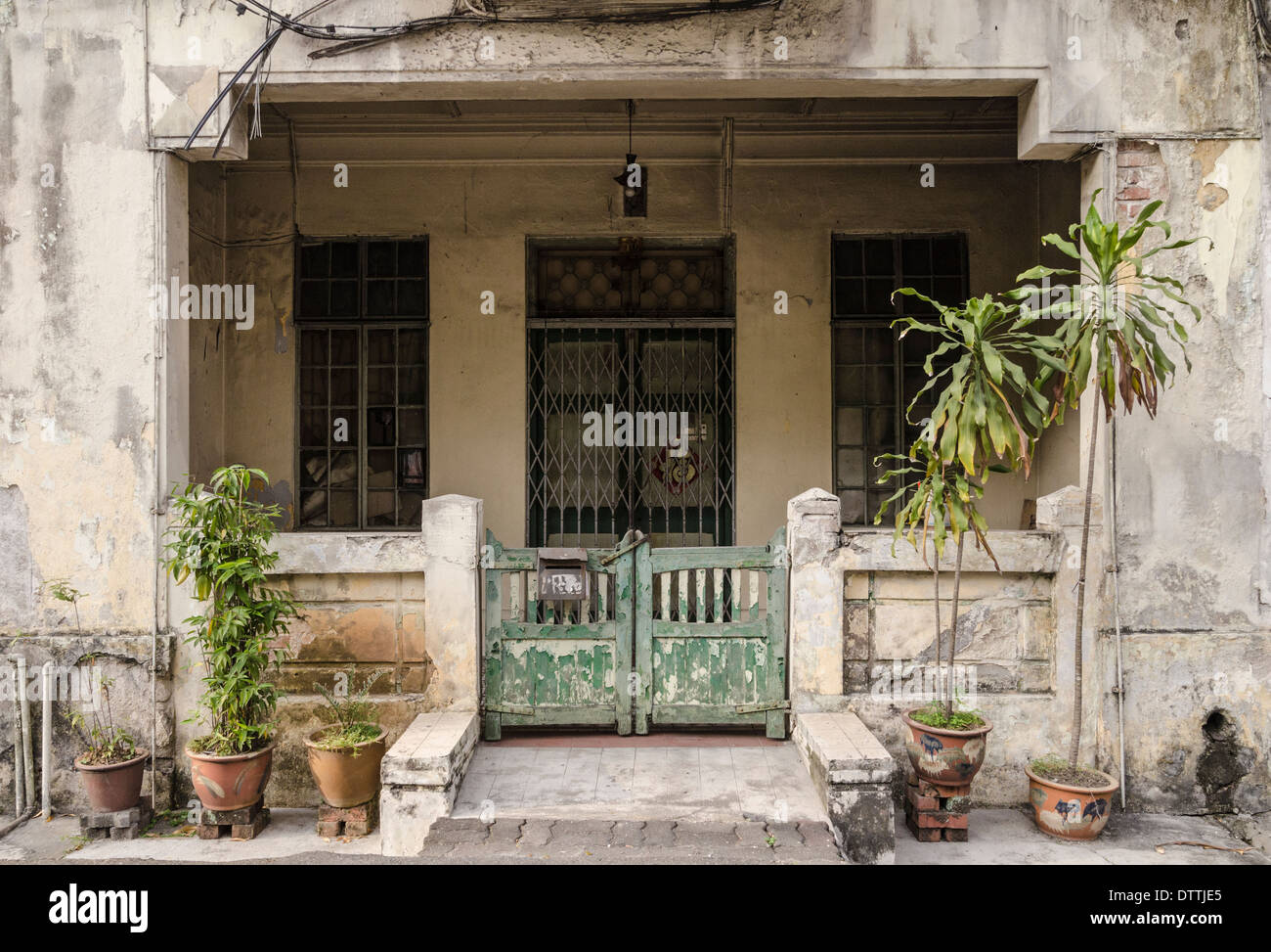 Old terraced house along Jalan Raja Chulan in Kuala Lumpur, Malaysia ...