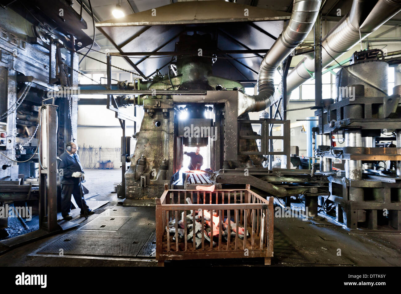 Steel factory workers italy hi-res stock photography and images - Alamy