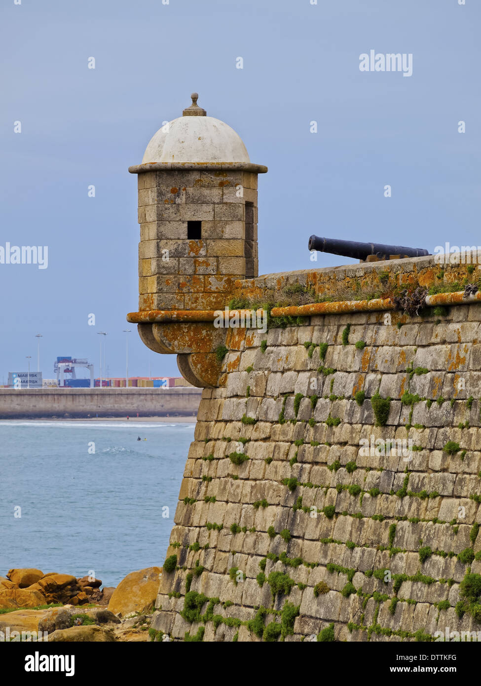 Forte de Sao Francisco Xavier - Castelo do Queijo - Queijo Castle in ...