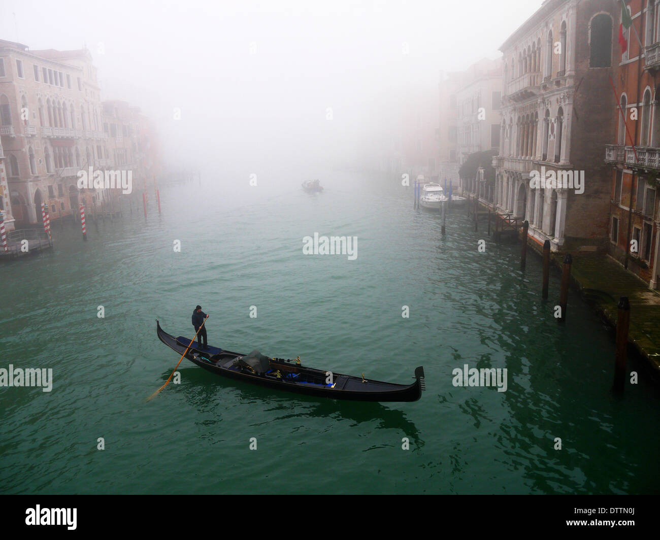 Lonely grand canal hi-res stock photography and images - Alamy