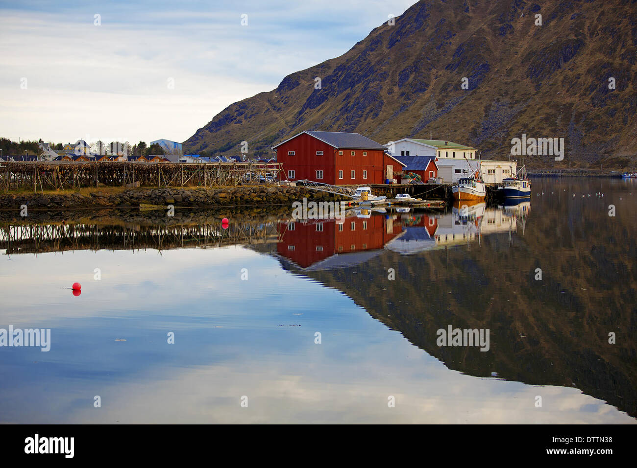 Rorbu hi-res stock photography and images - Alamy