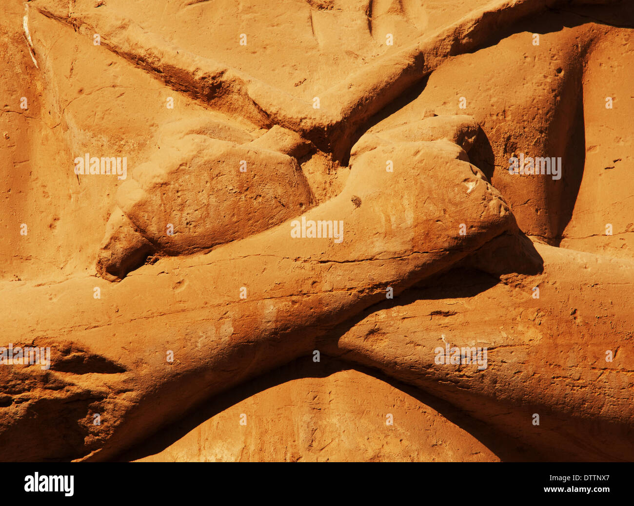 Egyptian bird statue hi-res stock photography and images - Alamy