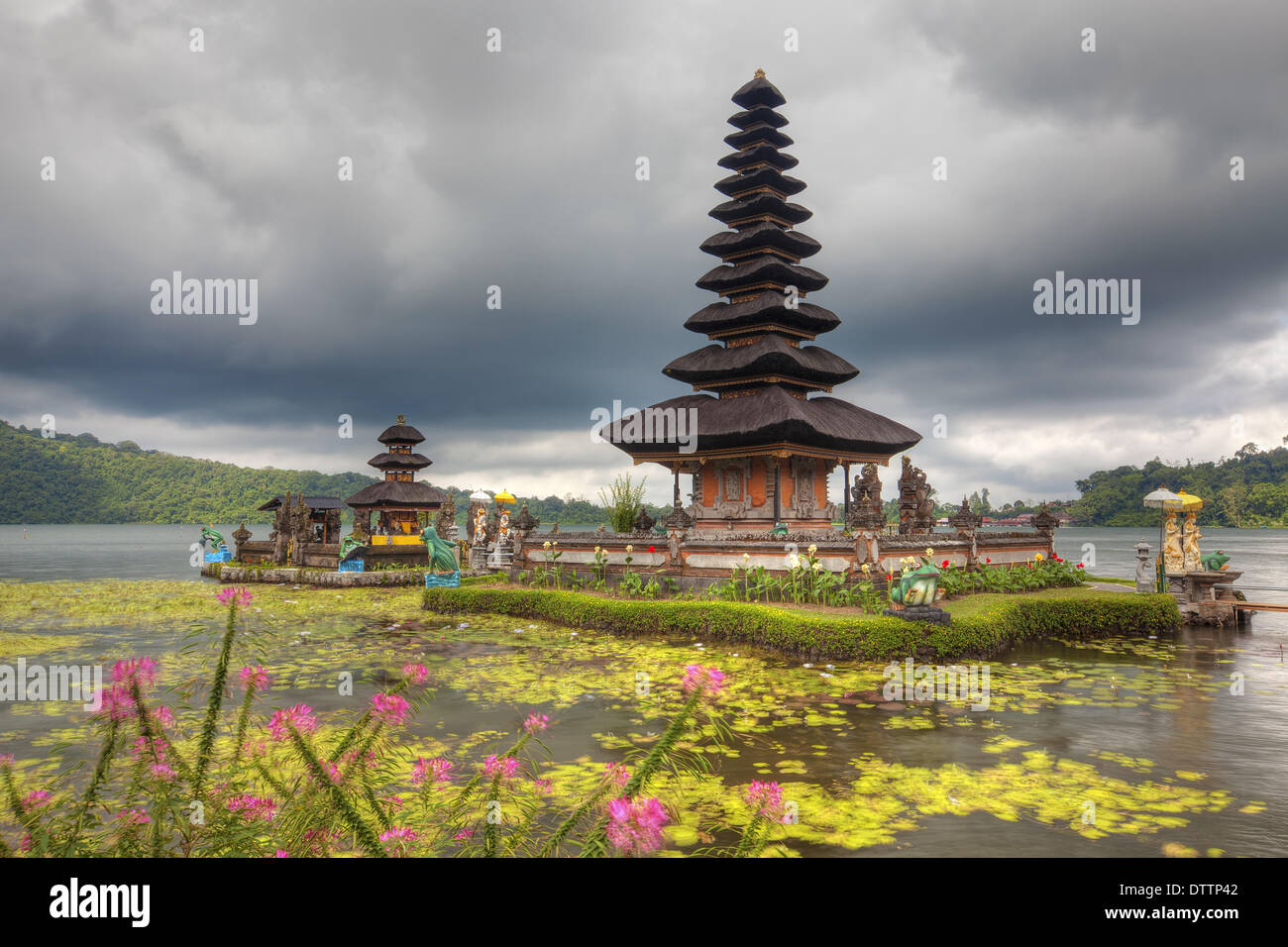 Ulun Danu Temple Stock Photo - Alamy