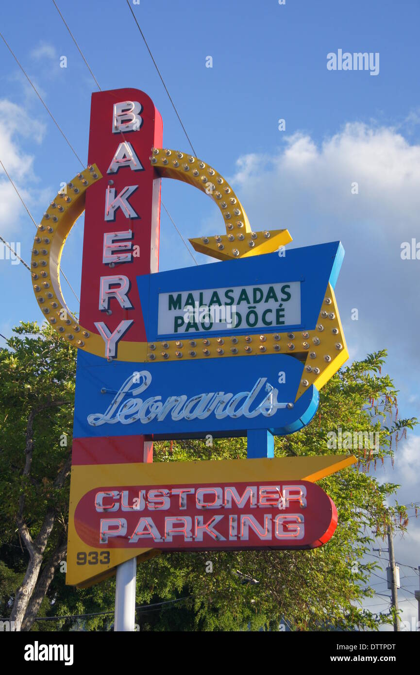Leonards bakery hi-res stock photography and images - Alamy