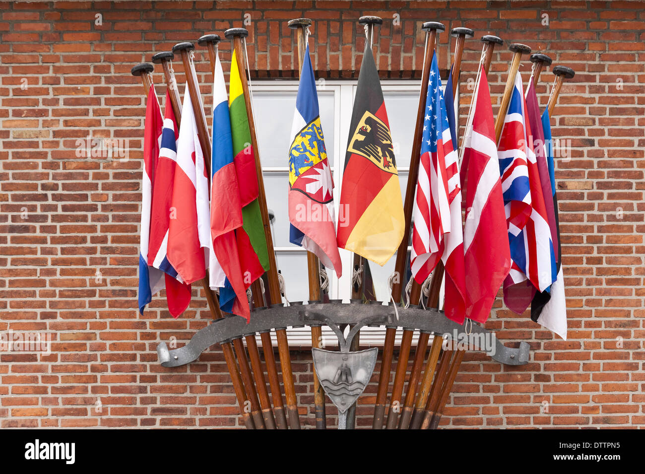 International flags hi-res stock photography and images - Alamy