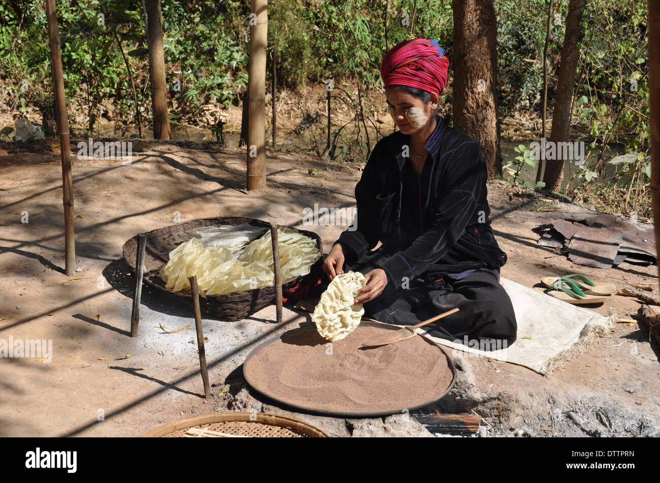 burmese street food Stock Photo - Alamy