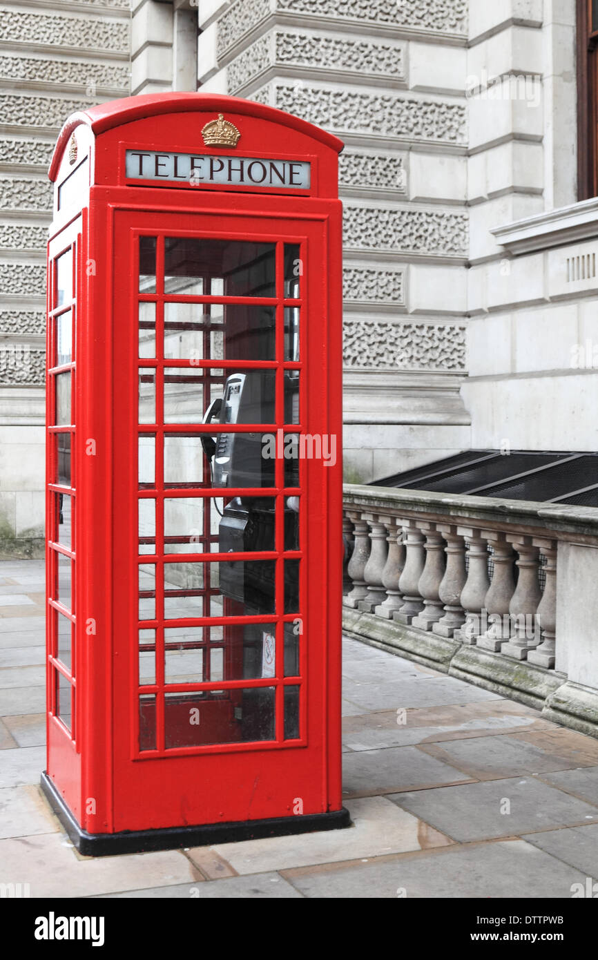 Telephone on street hi-res stock photography and images - Alamy