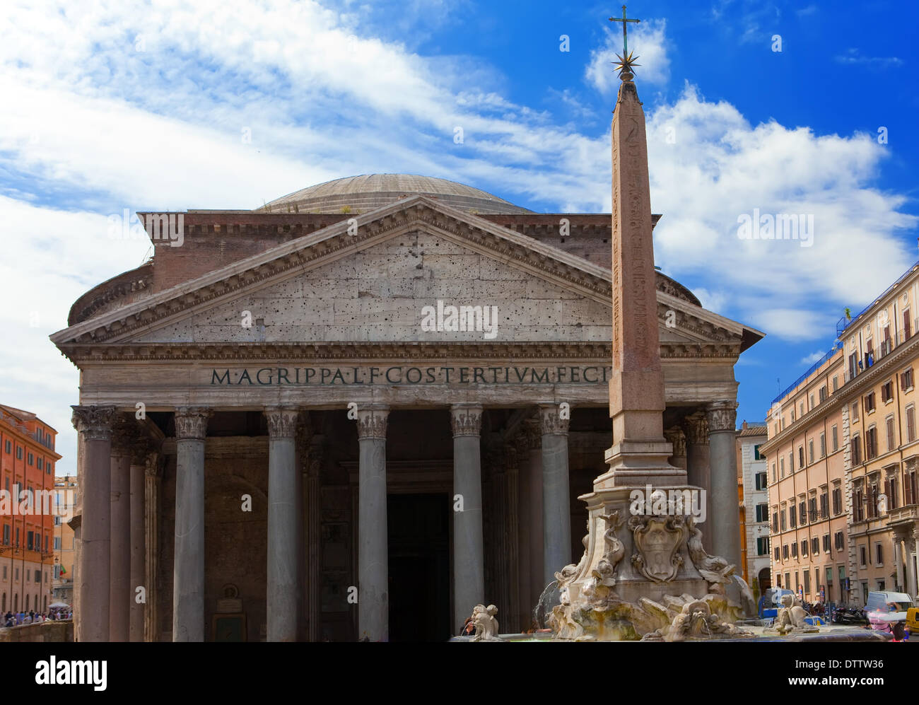 Ancient pantheon rome hi-res stock photography and images - Alamy