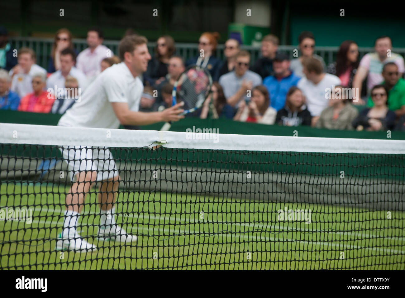 Net mike at Wimbledon tennis court Stock Photo - Alamy