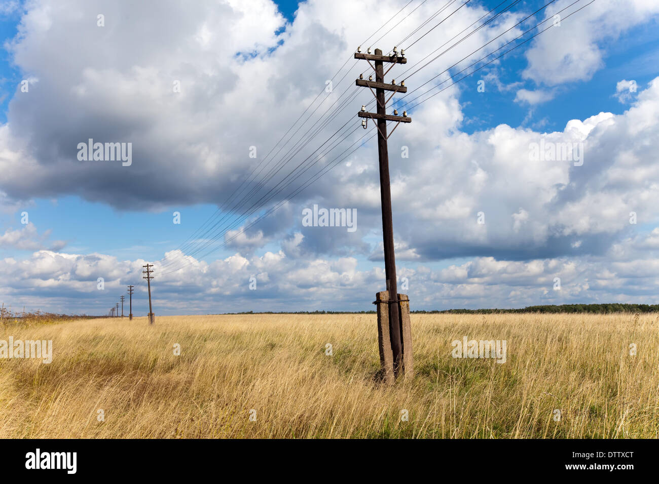 Old pillar hi-res stock photography and images - Alamy