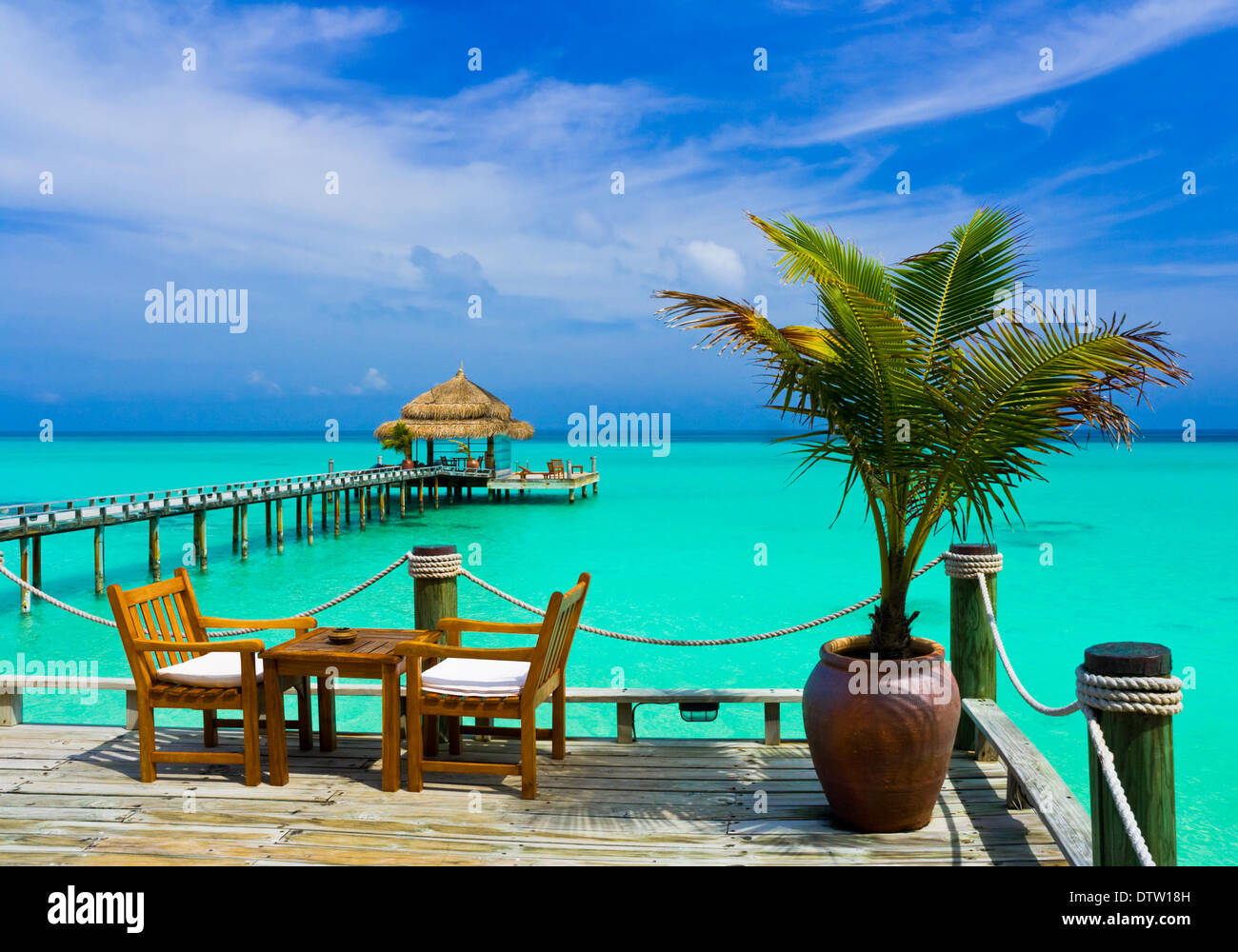 Cafe on the beach Stock Photo - Alamy