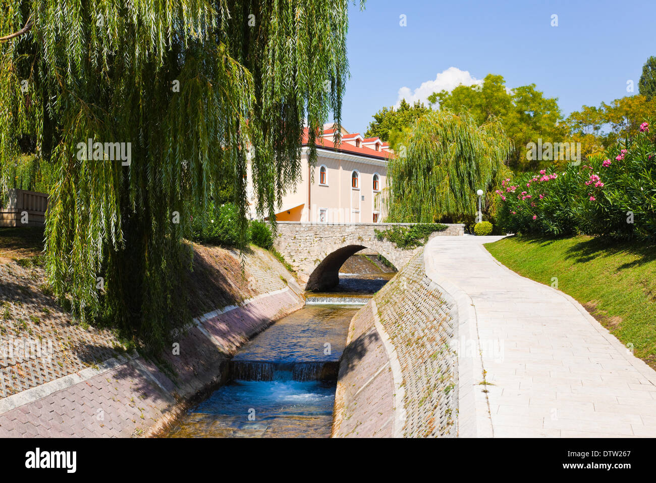 River and bridge Stock Photo - Alamy
