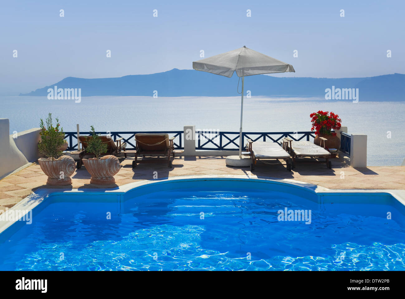 Santorini holiday swimming pool hi-res stock photography and images - Alamy