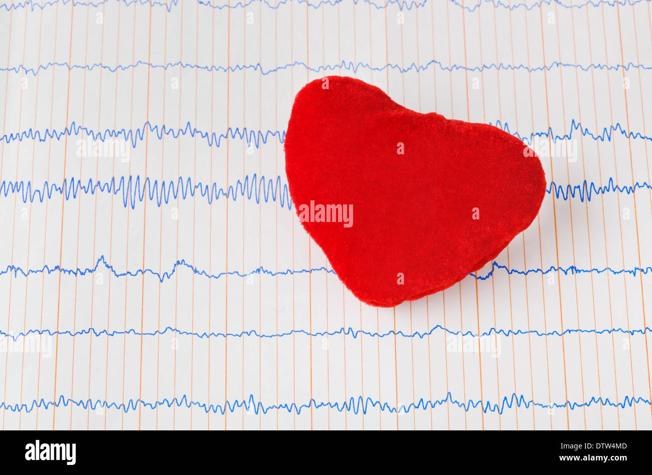 Ecg heart hi-res stock photography and images - Alamy