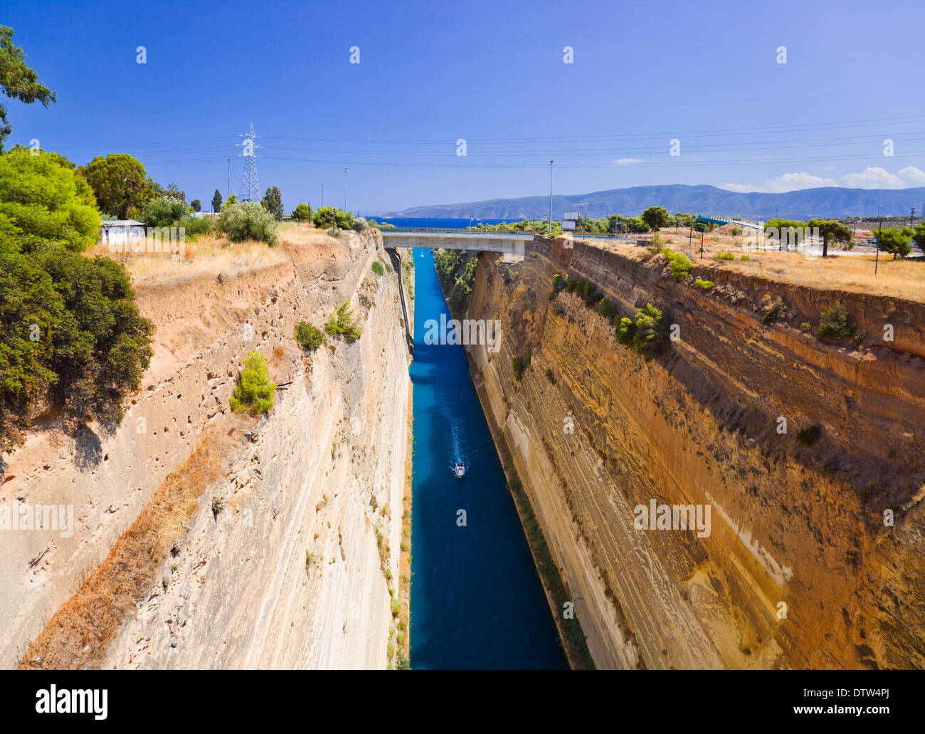 Ship canal in corinth hi-res stock photography and images - Alamy