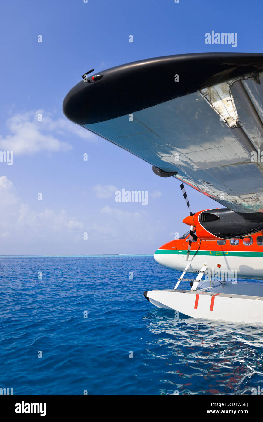 Floatplane seaplane dock hi-res stock photography and images - Alamy