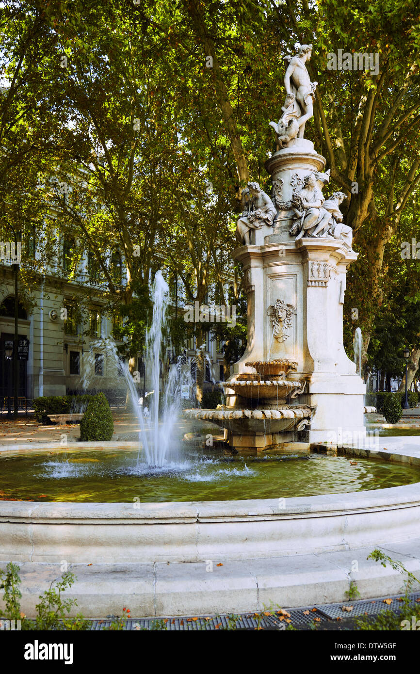 Fountain in Madrid, Spain Stock Photo - Alamy