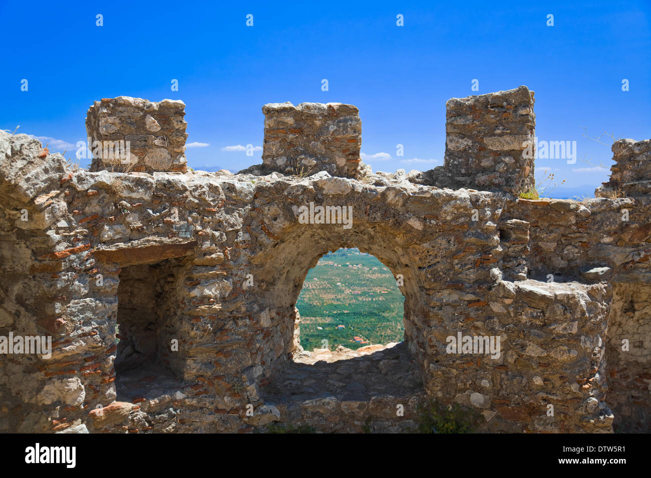Greek fort ruins hi-res stock photography and images - Alamy
