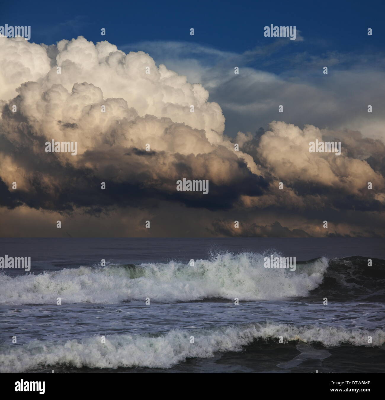 Storm sea hi-res stock photography and images - Alamy