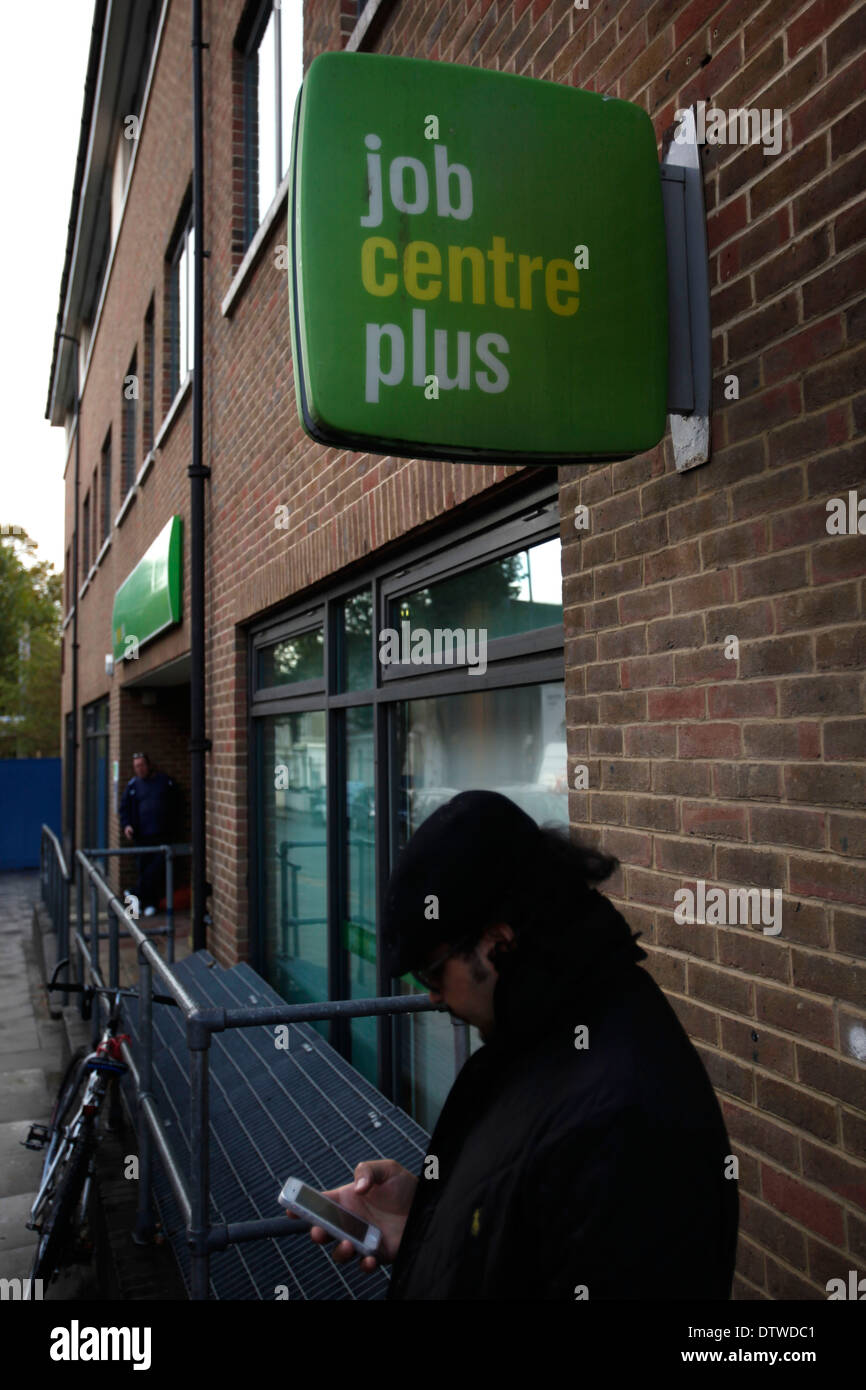 Job centre in london hi-res stock photography and images - Alamy