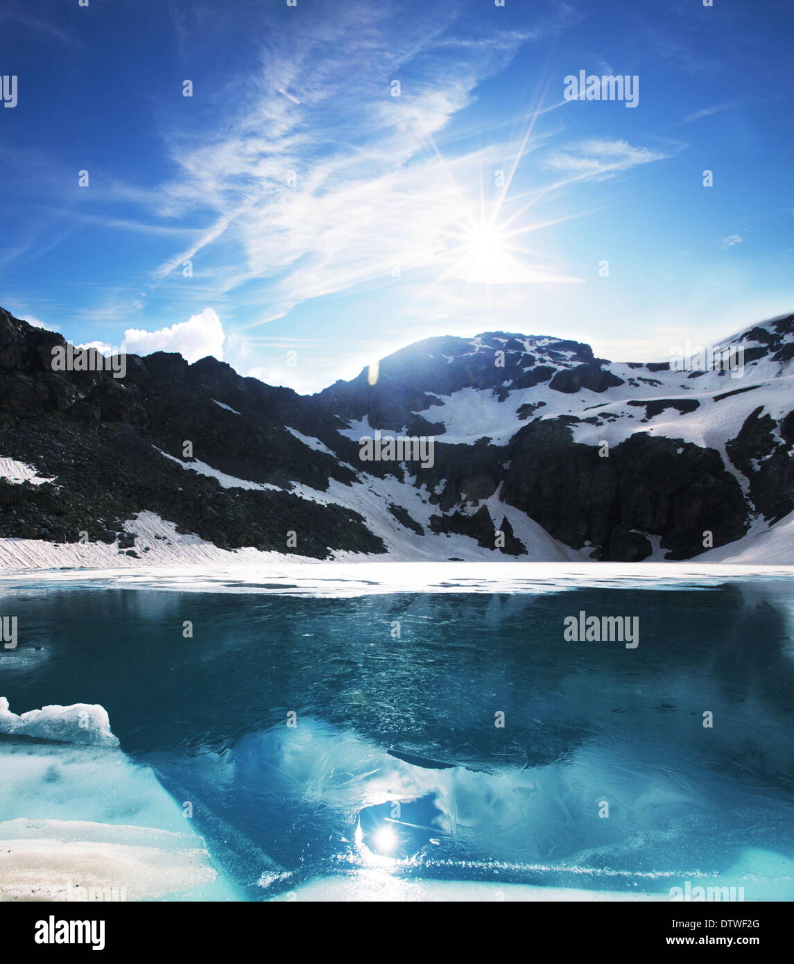 High lake hi-res stock photography and images - Alamy