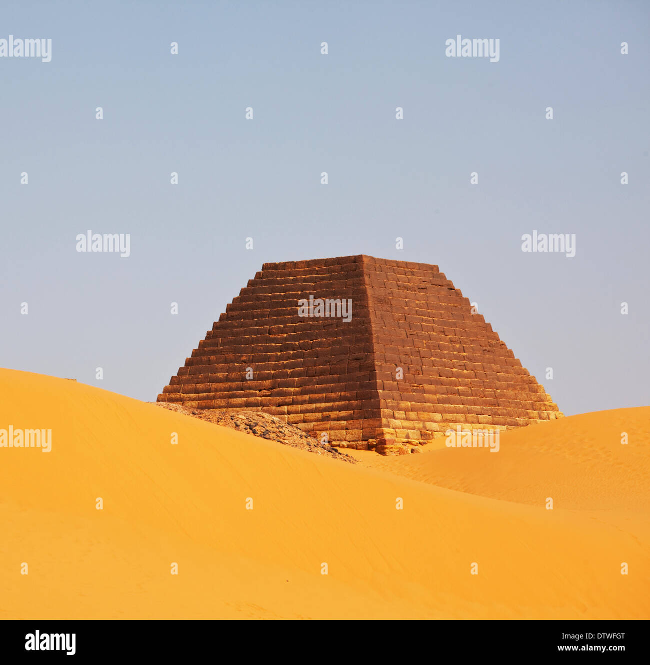 Pyramids in Sudan Stock Photo - Alamy