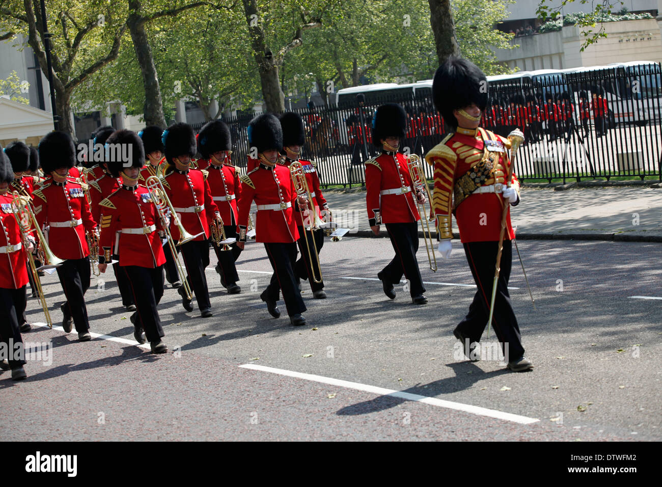 Military fanfare hi-res stock photography and images - Alamy