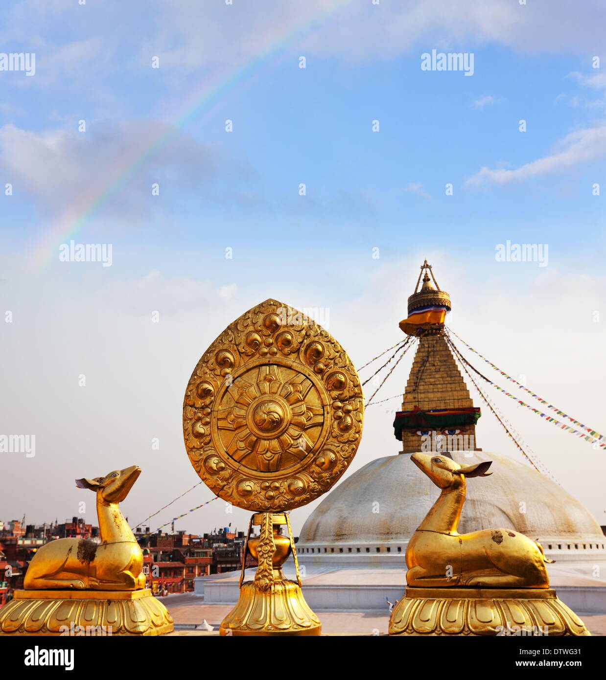 Nepalese stupa with prayer flags hi-res stock photography and images ...