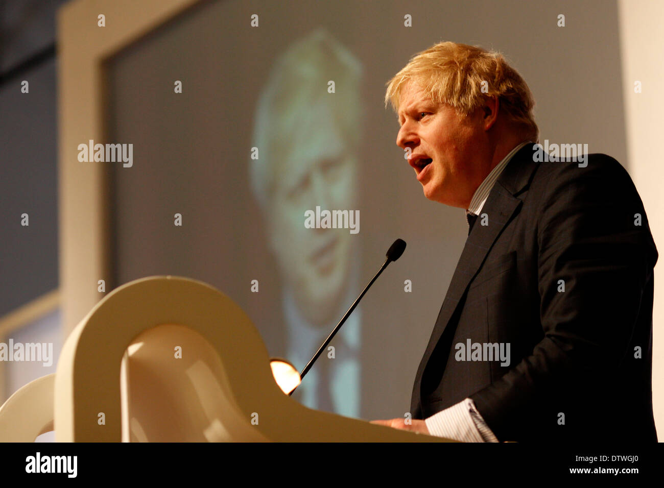 Question time hi-res stock photography and images - Alamy