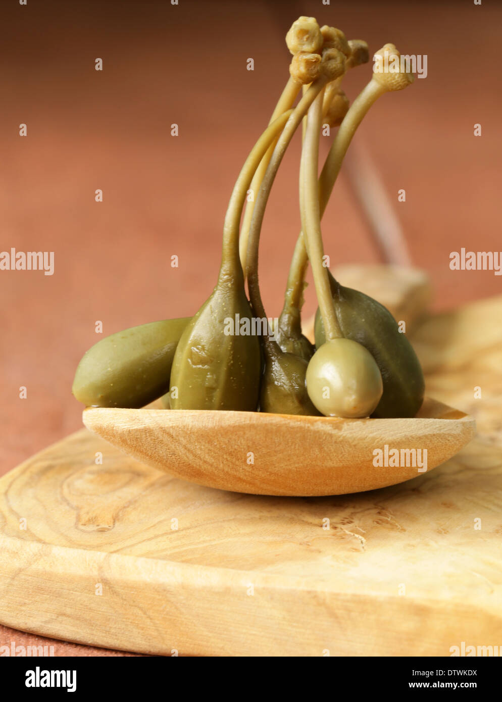 Green capers hi-res stock photography and images - Alamy