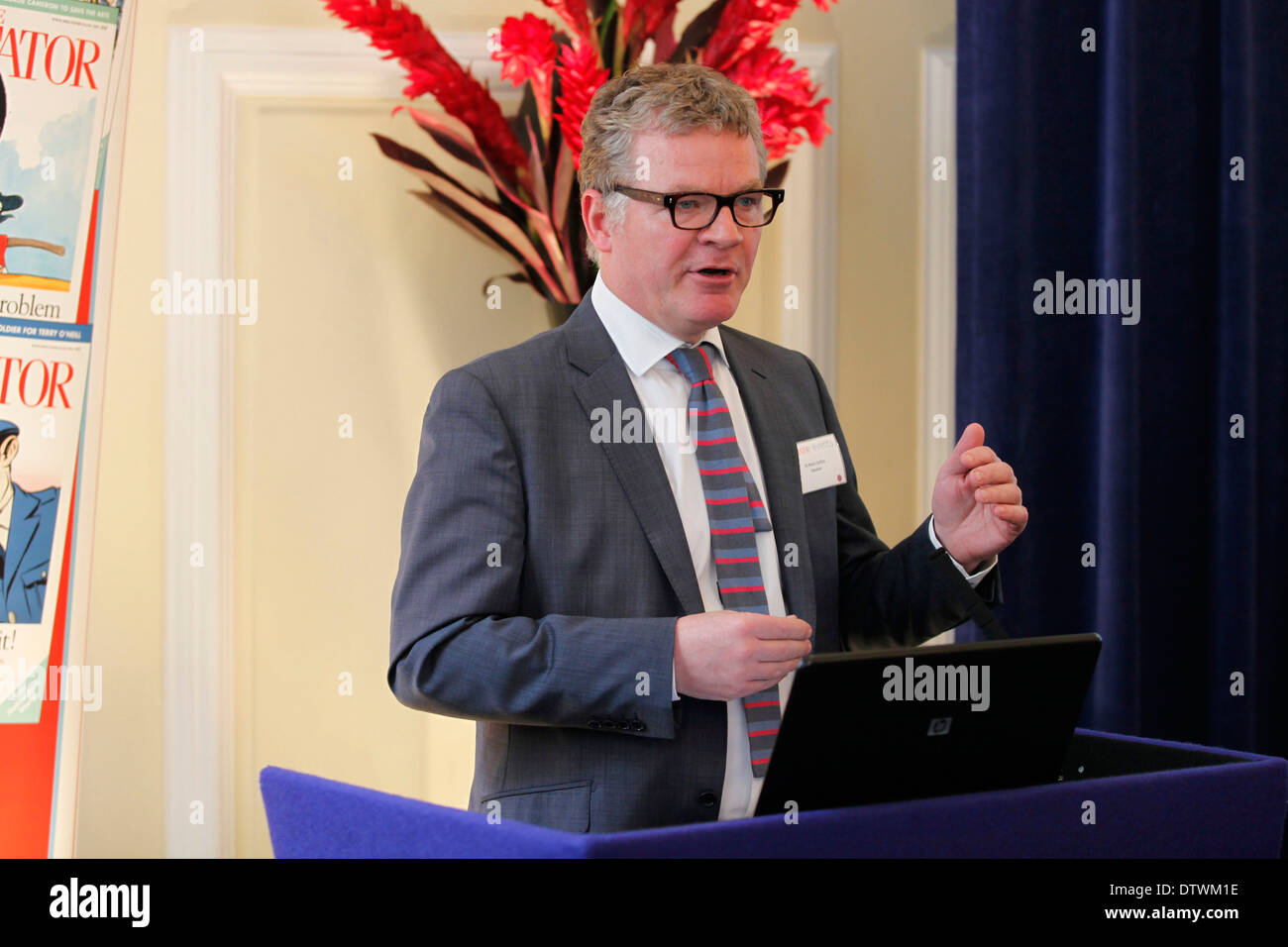 Dr Kevan Collins Stock Photo - Alamy