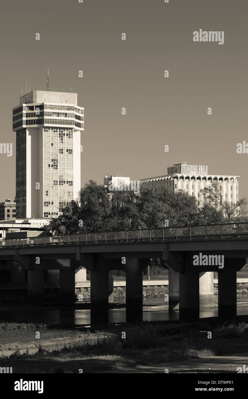 Wichita kansas skyline hi-res stock photography and images - Alamy