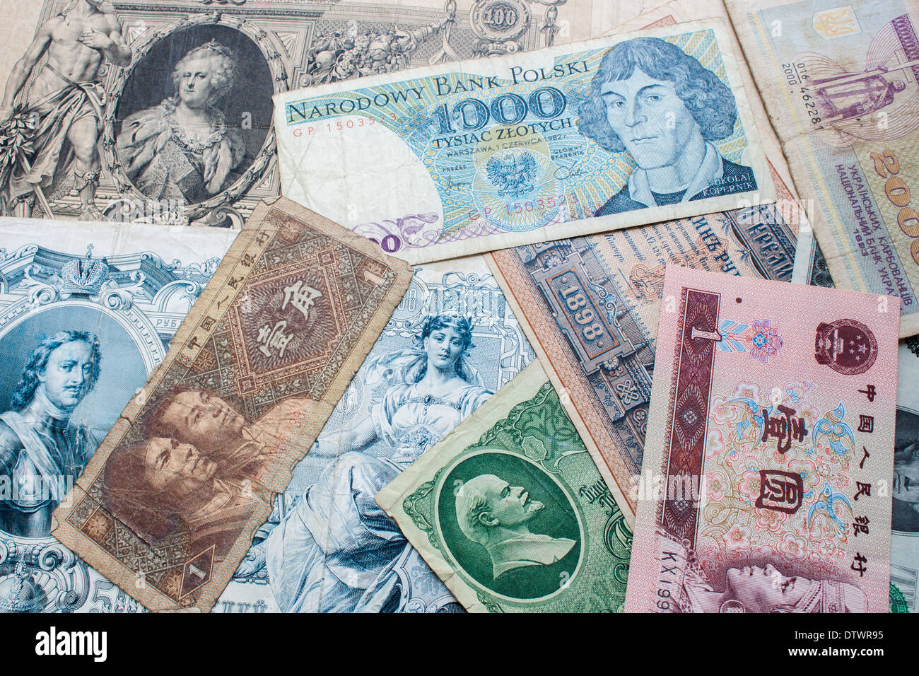 money paper old different famous portraits Stock Photo - Alamy