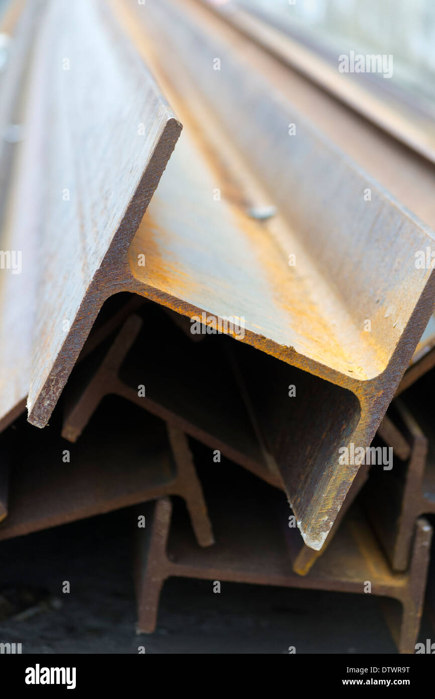 Structural steel beams hi-res stock photography and images - Alamy