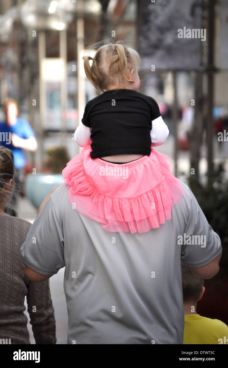 Carry shoulders hi-res stock photography and images - Alamy