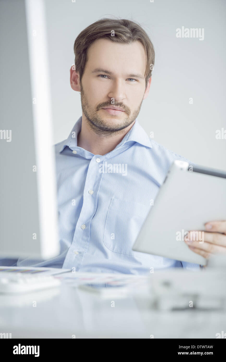 Male at desk hi-res stock photography and images - Alamy