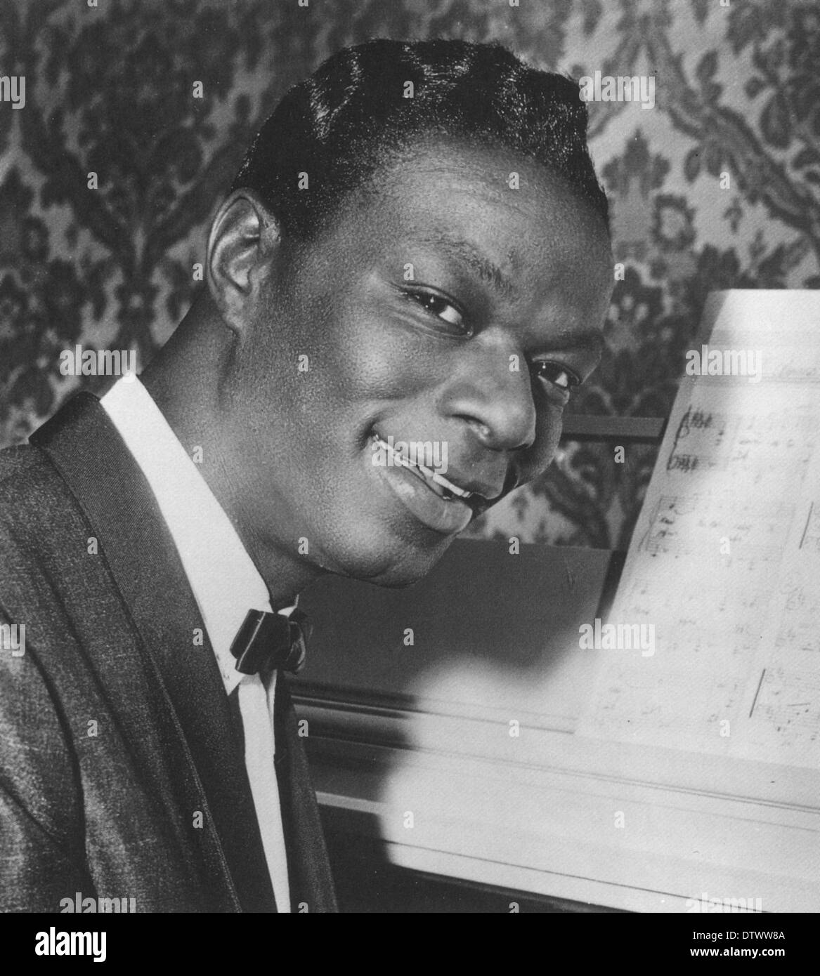 NAT KING COLE (1917-1965) US singer Stock Photo - Alamy