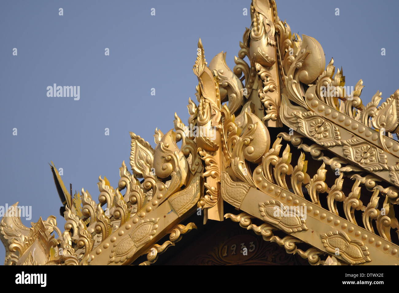 Myanmar temple ornaments hi-res stock photography and images - Alamy