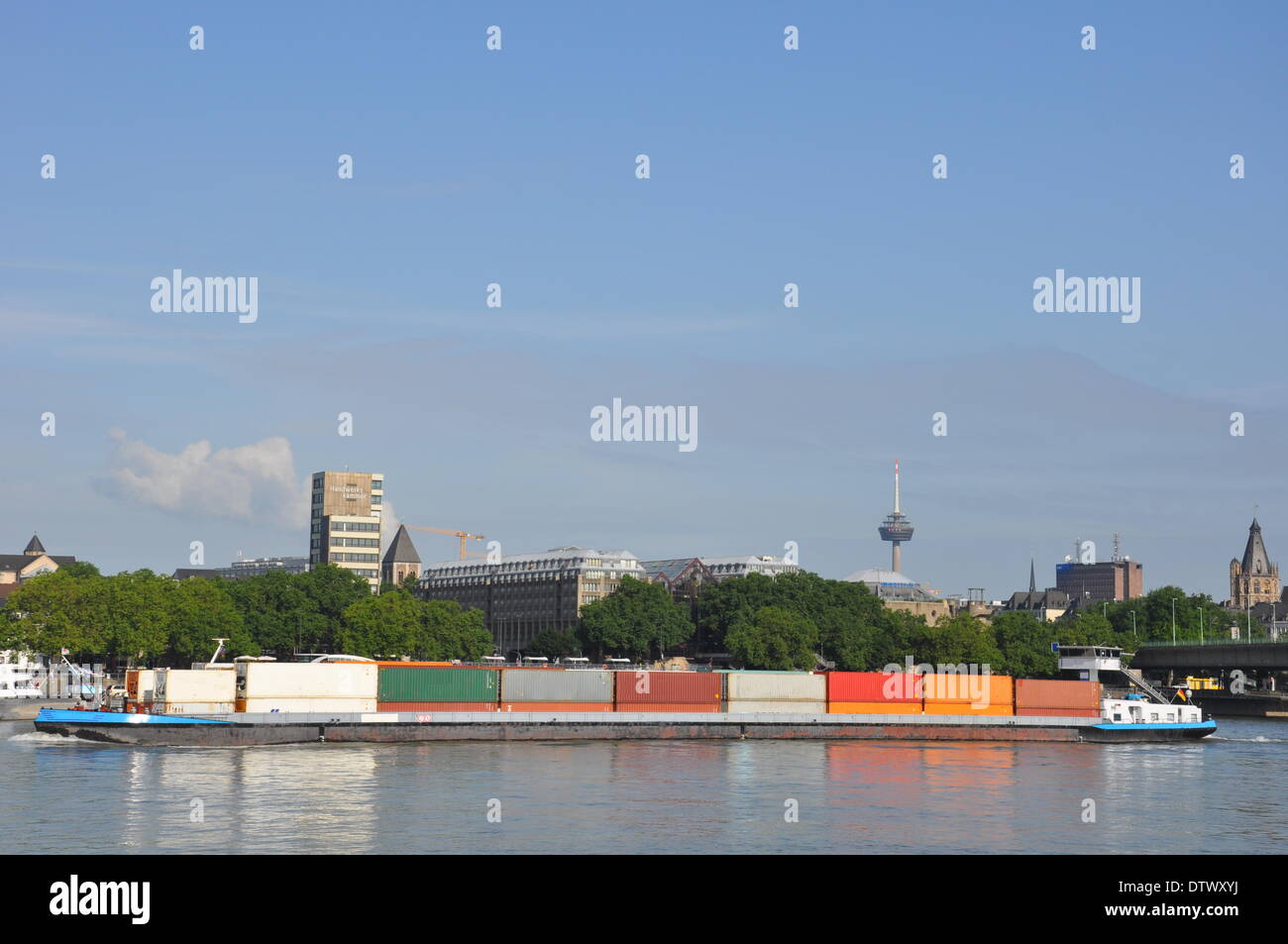 Without logos hi-res stock photography and images - Alamy