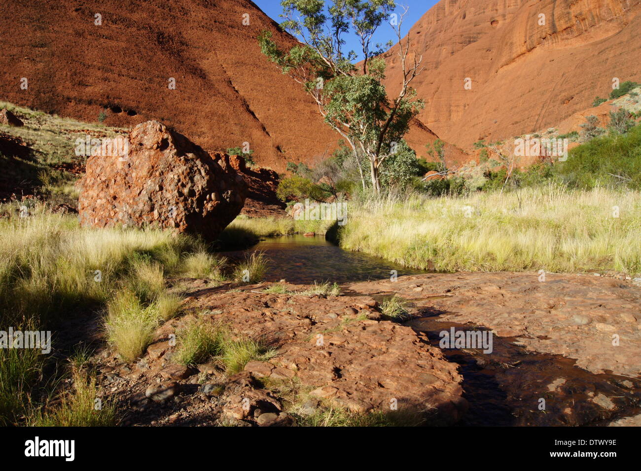 Central mount stuart australia hi-res stock photography and images - Alamy