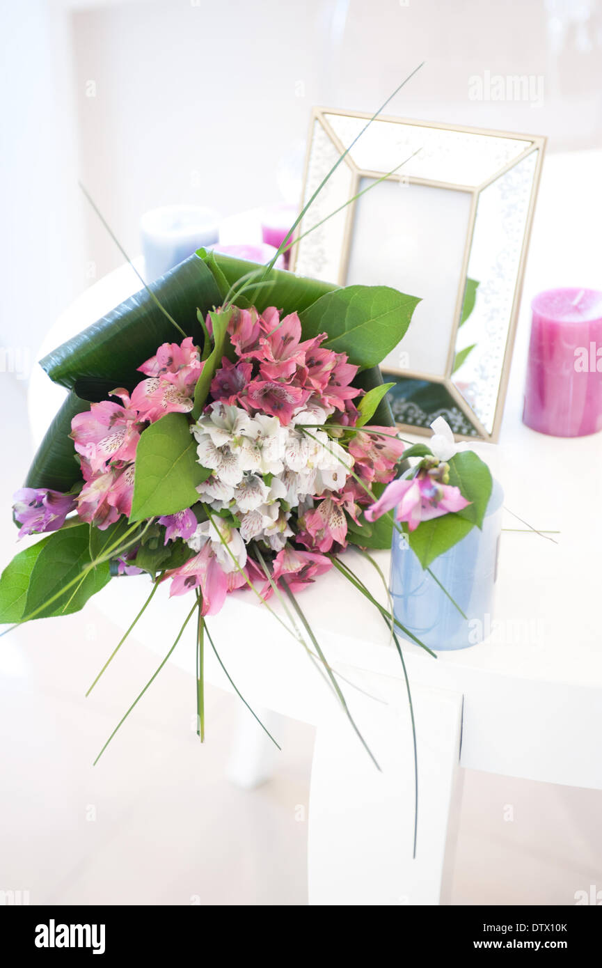 Flor color pastel hi-res stock photography and images - Alamy