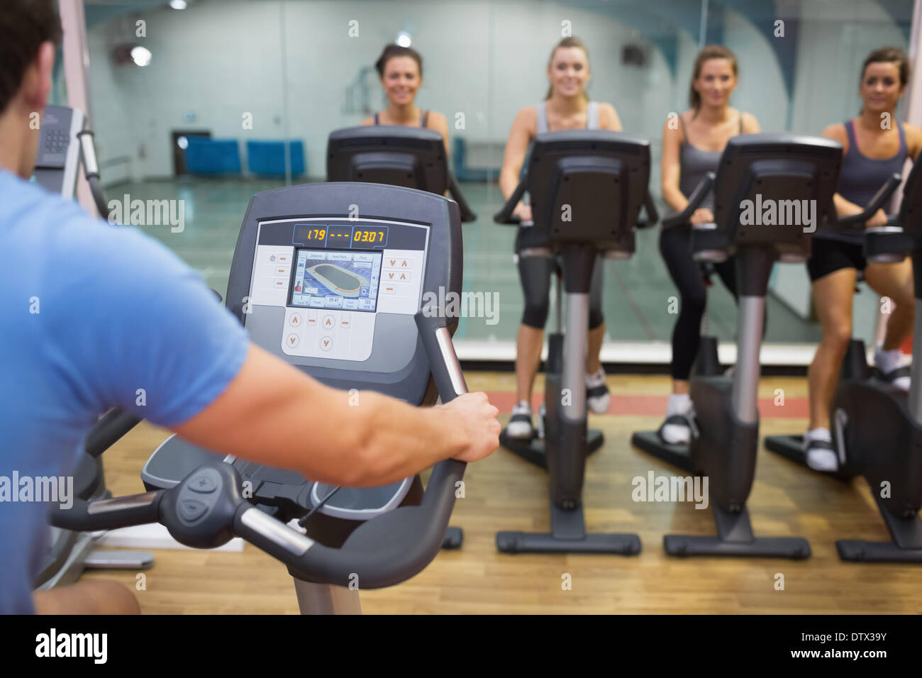 Man cycle class hi-res stock photography and images - Alamy