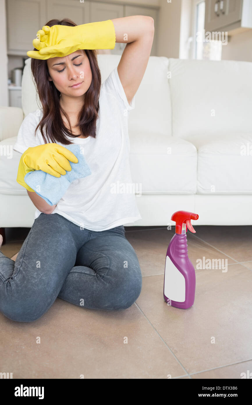Doing the housework hi-res stock photography and images - Alamy